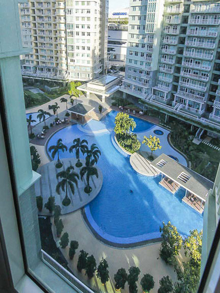 Fully furnished 1BR condo unit for rent in Meranti - BGC