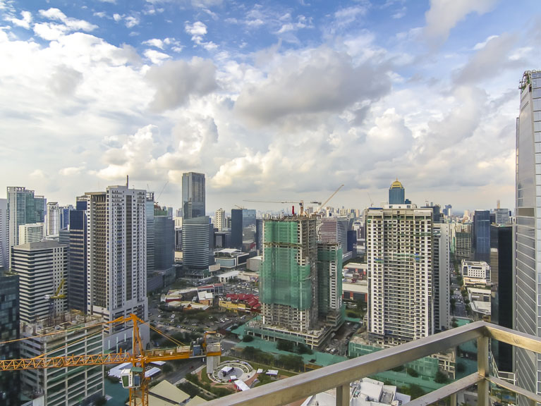 1 bedroom condo unfurnished for rent in Trion Towers - BGC