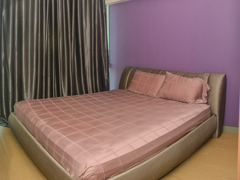 8 Forbestown Road - 2 bedrooms condo FF for Rent, Fort Bonifacio