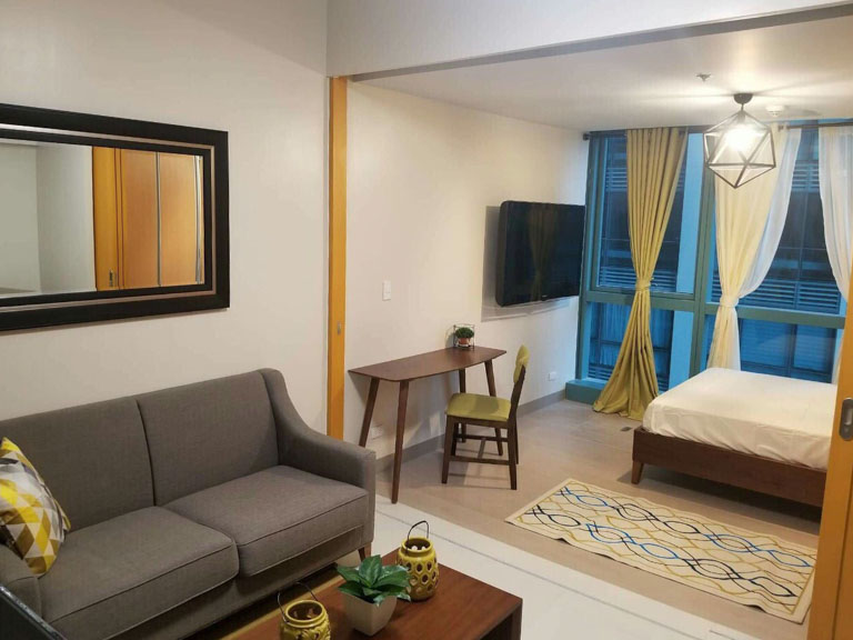 For Sale: Condo Apartment 1 Bedroom in One Uptown Residence, BGC Taguig