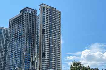 The New buildings in BGC - Construction Updates