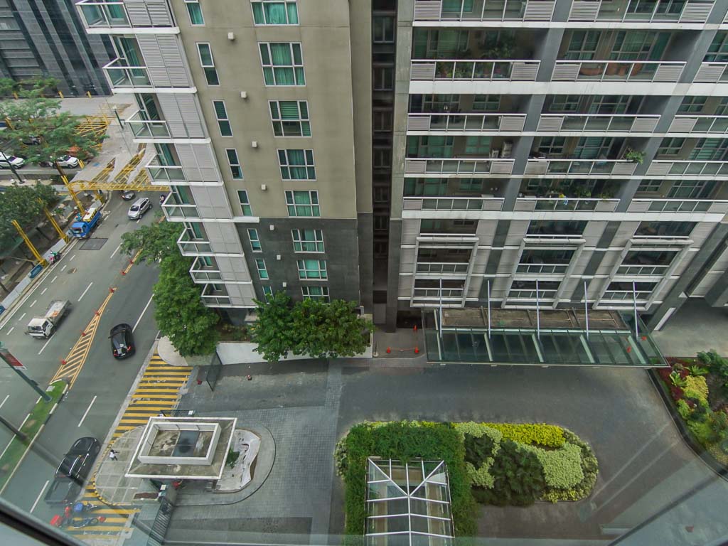 One bedroom unit for rent in Serendra, BGC - Manila