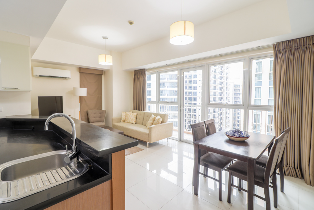 1BR condo for rent in Venice Luxury Residences - Taguig City