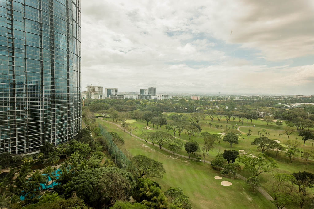 2BR condo unit for rent in The Icon Residences - BGC