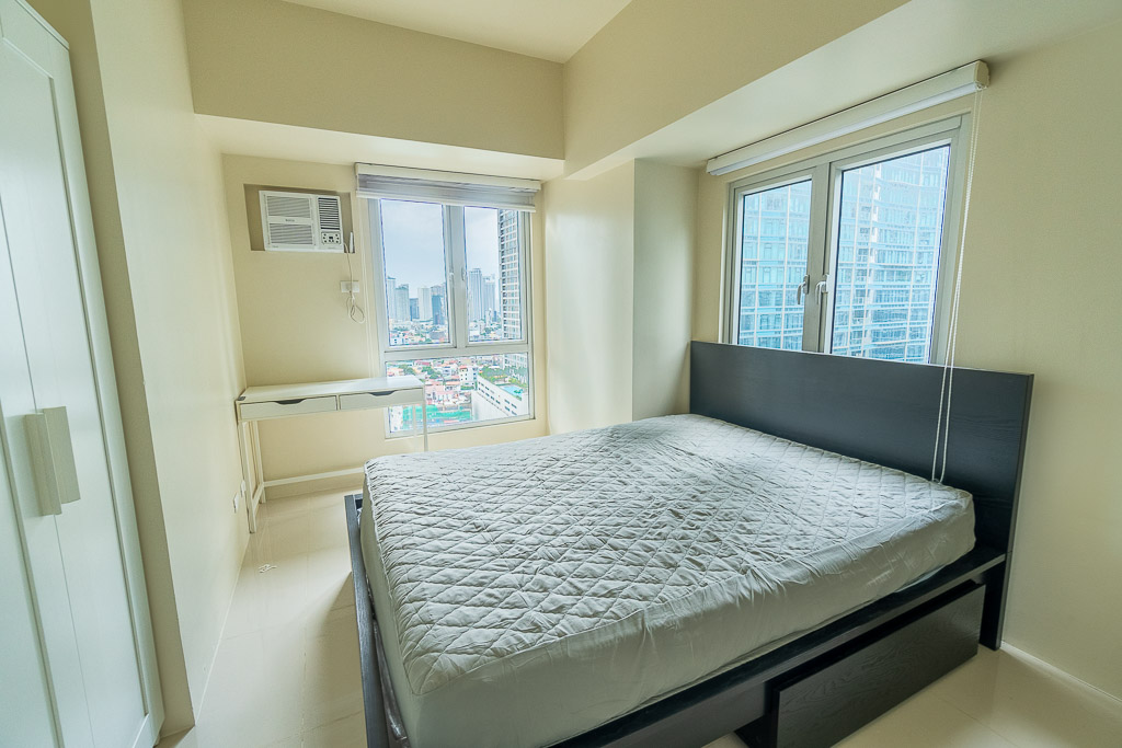 2BR condo for rent in The Montane - Uptown, North BGC